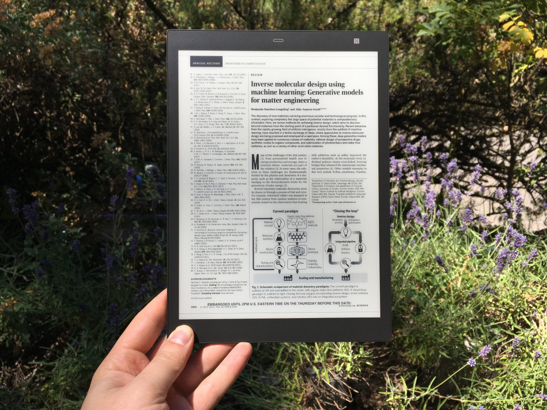 Sony Digital Paper sarà il futuro della lettura e dello studio scolastico?