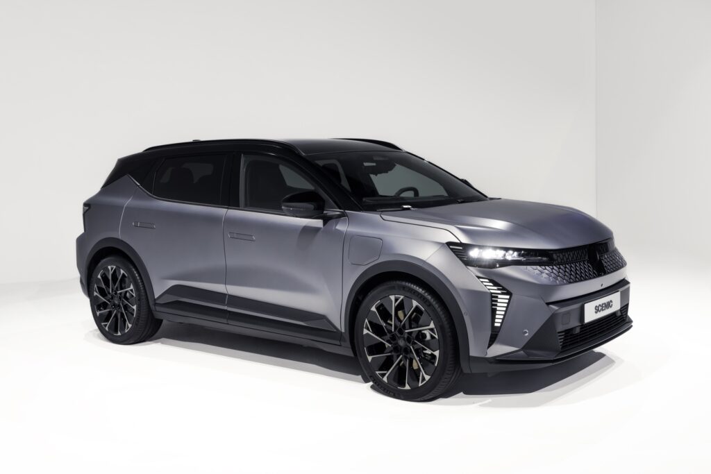 Renault presenta Scénic E-Tech Electric, la prima familiare totalmente elettrica
