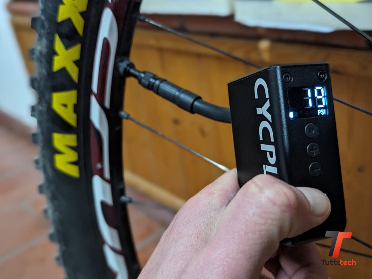 Recensione CYCPLUS AS2 Pro e Max: da avere per andare in bici più sereni