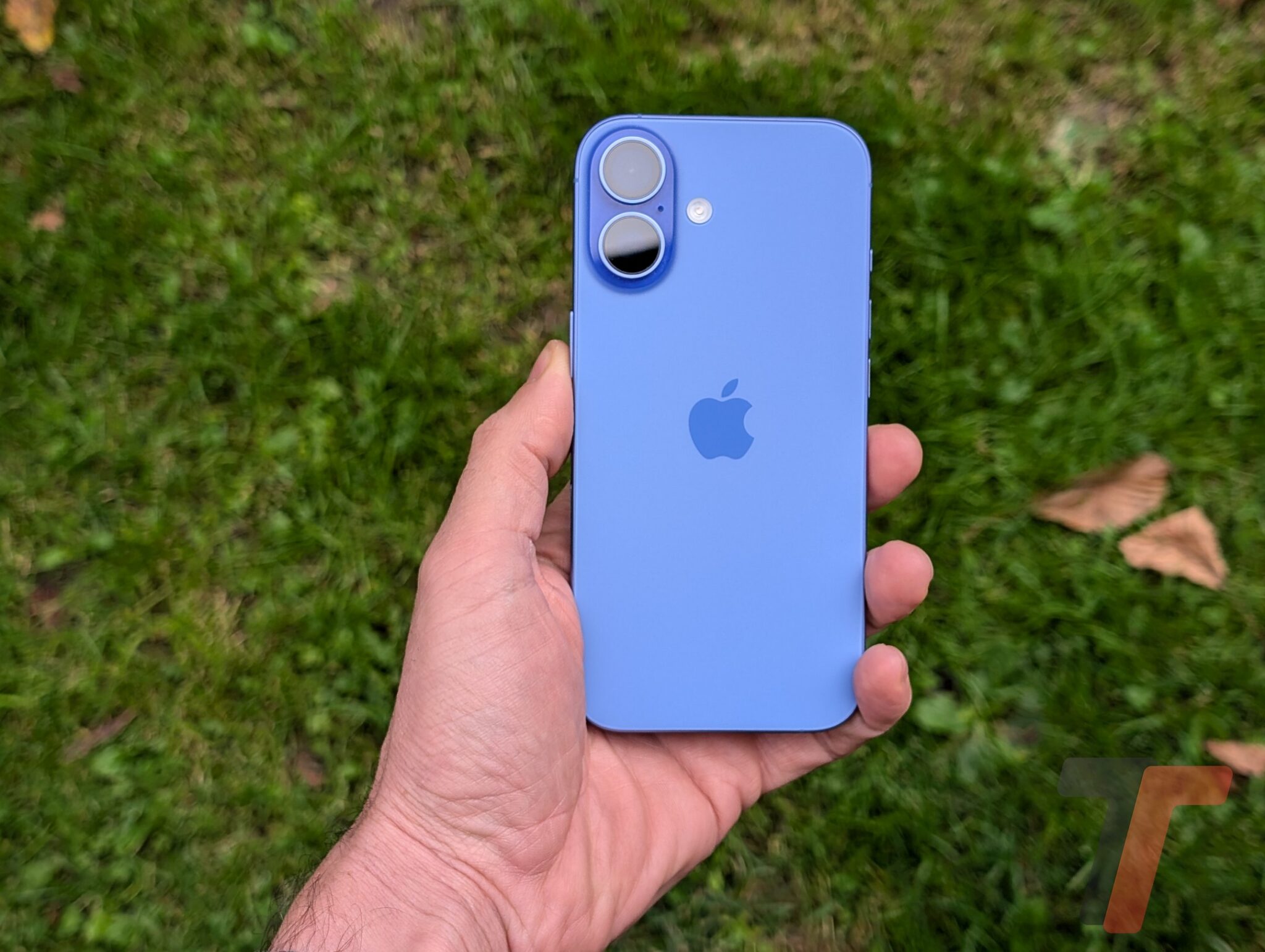 Recensione iPhone 16: perfetto per molti, ma quel display è anacronistico