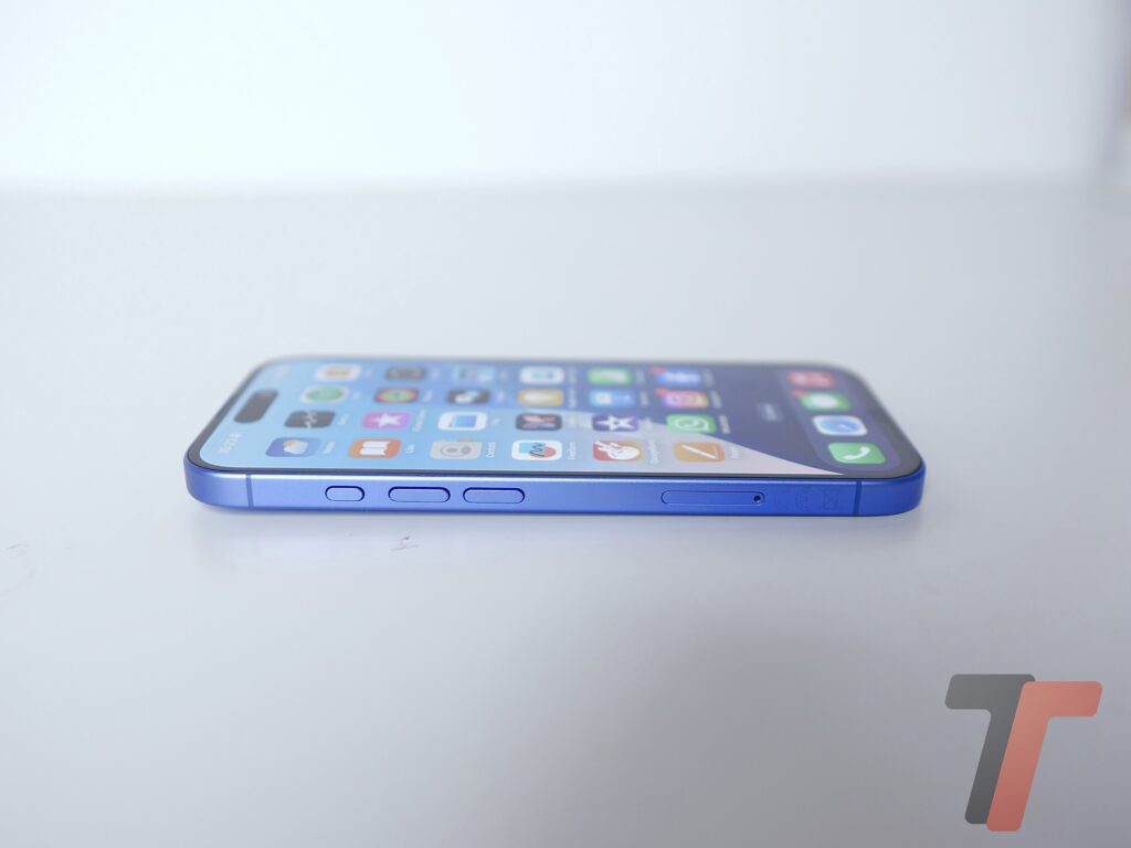 Recensione iPhone 16: perfetto per molti, ma quel display è anacronistico