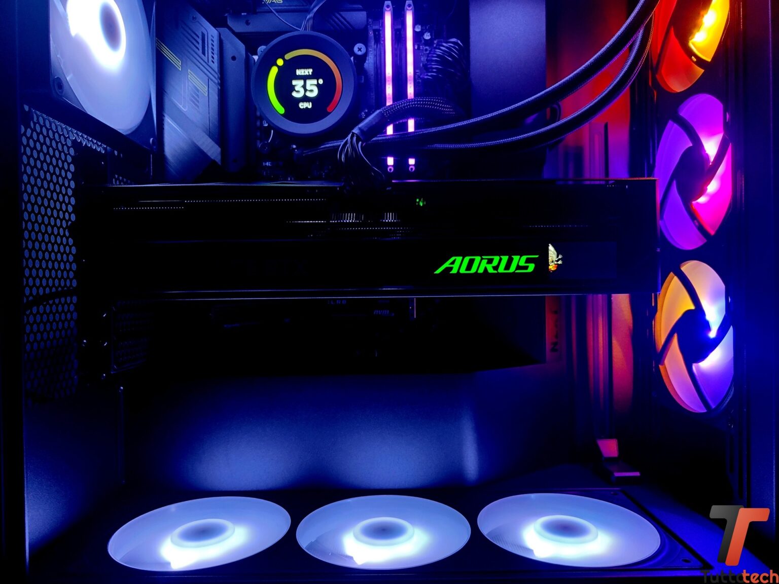 Recensione Gigabyte AORUS GeForce RTX 5080 MASTER: prestazioni e design da prima della classe