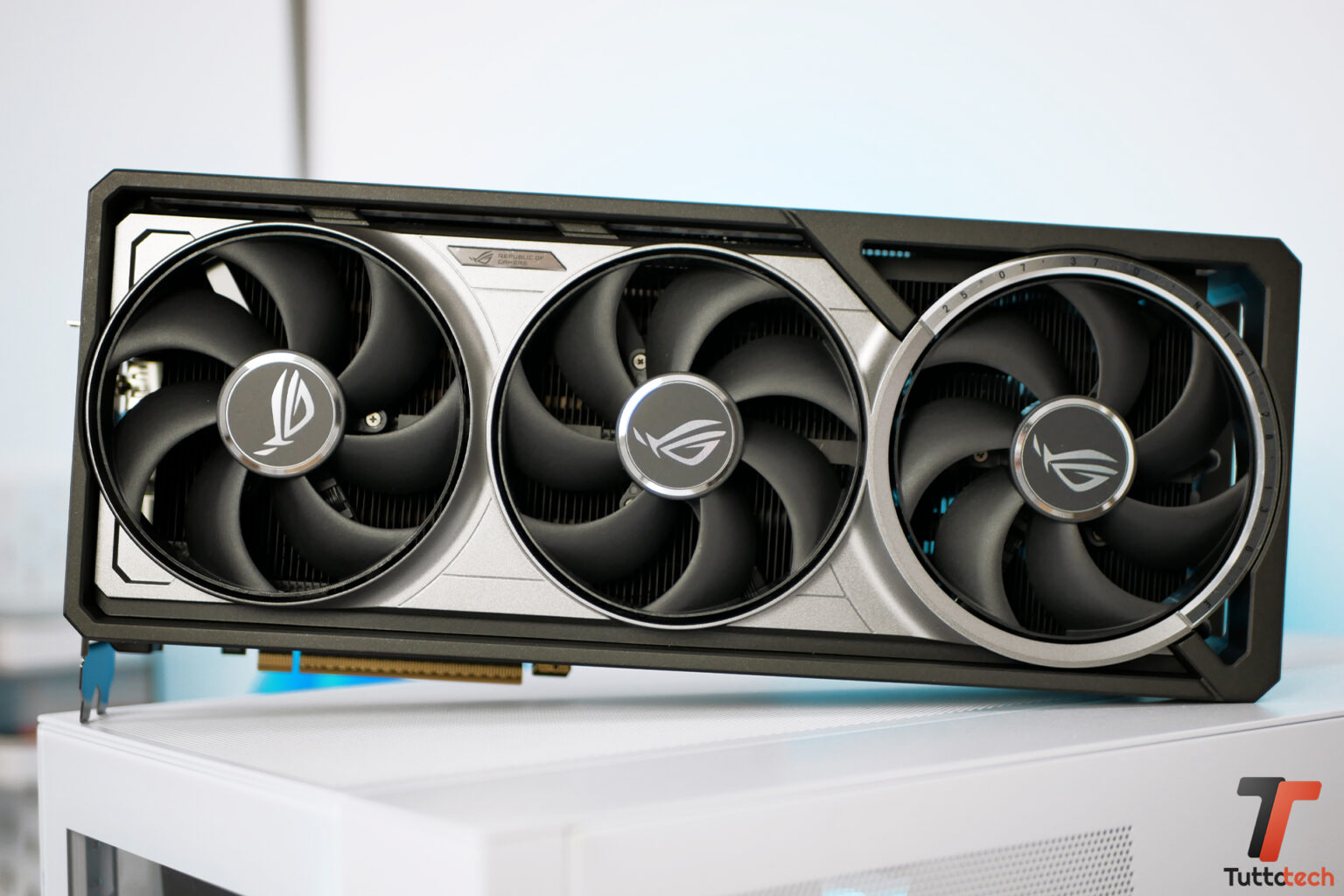 Recensione ASUS ROG Astral GeForce RTX 5080 OC Edition: si piazza al ...