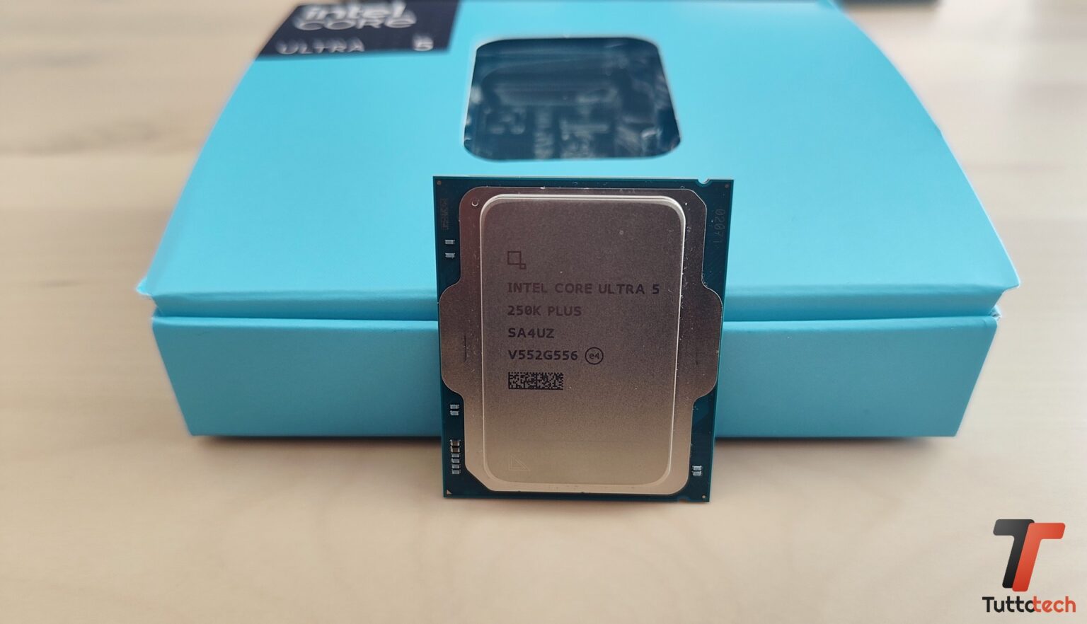 Intel Core Ultra 5 250K Plus vs Core Ultra 9 285K: testa a testa in ...